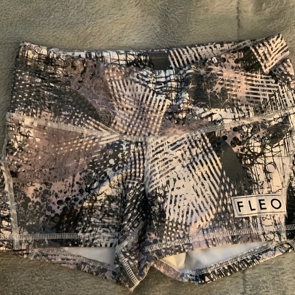 Fleo | Shorts | Fleo 325 | Poshmark